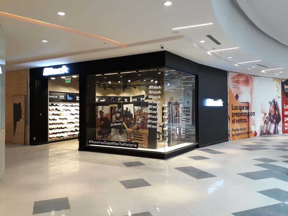 iProducciones Diseño y Construcción Tienda Block - iProducciones